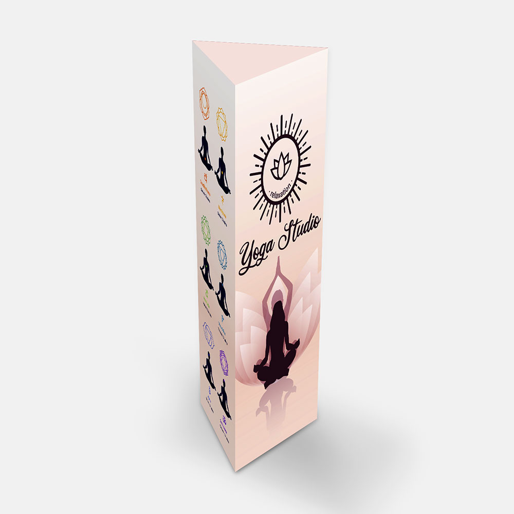 Tótem Triangular Expositor de 3 caras - Venzes Comunicación